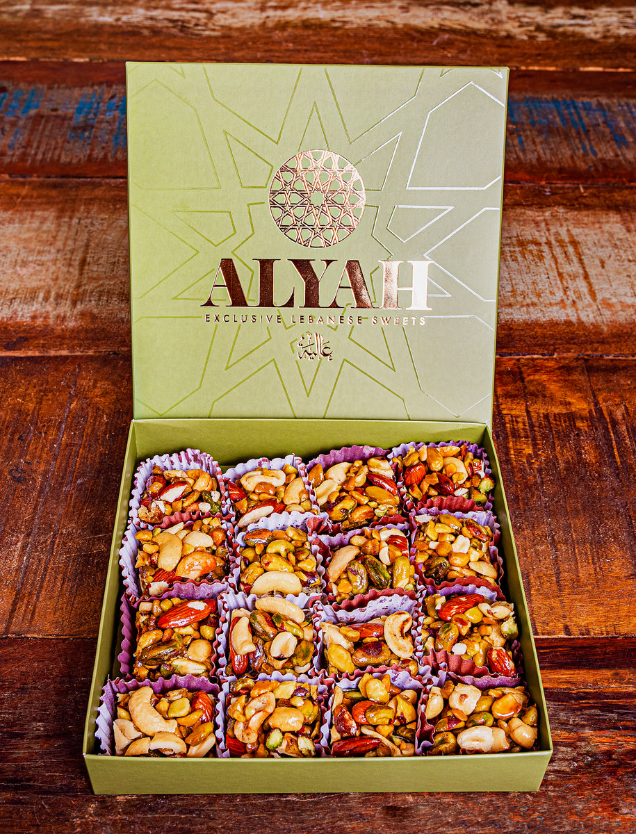 Caixa Royal Nuts Dubai – Alyah Sweets